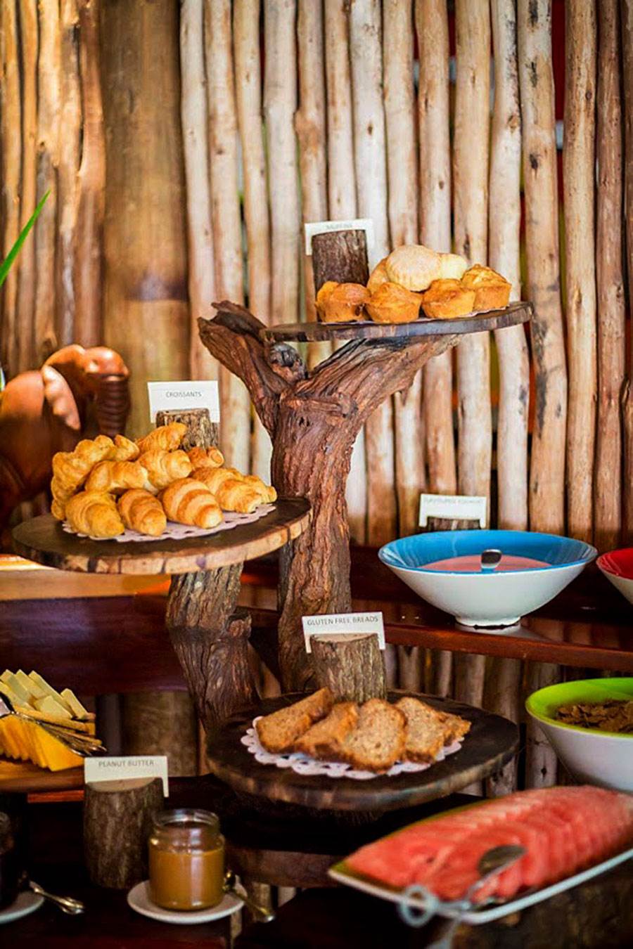 The Boma Restaurant Victoria Falls Dinner and Drum Show